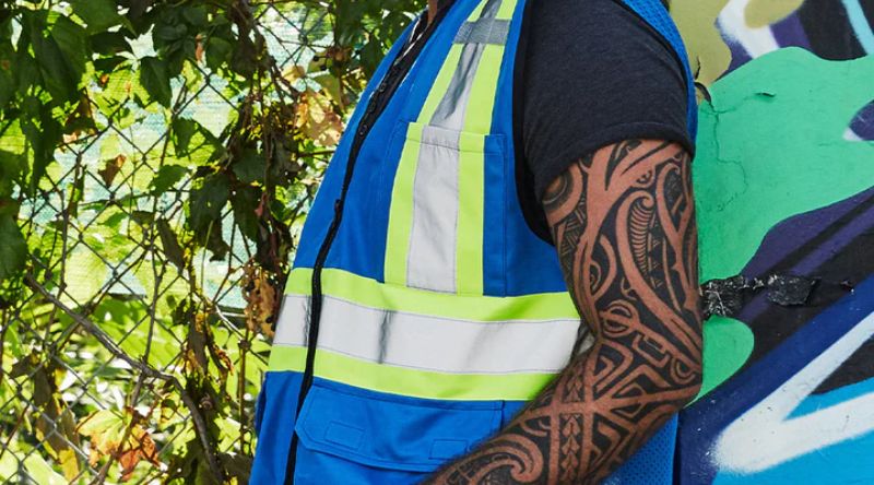 The Difference Between Reflective and Retroreflective – Hi Vis Safety US