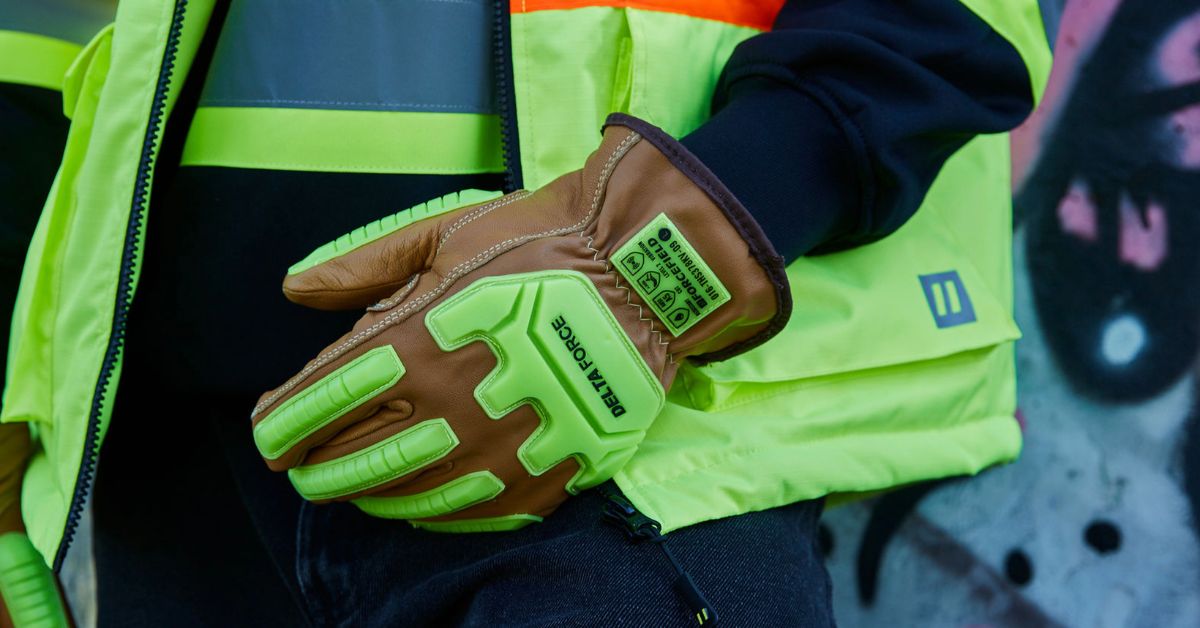 PVC- vs. PU-Coated Gloves: What's the Difference? – Hi Vis Safety US
